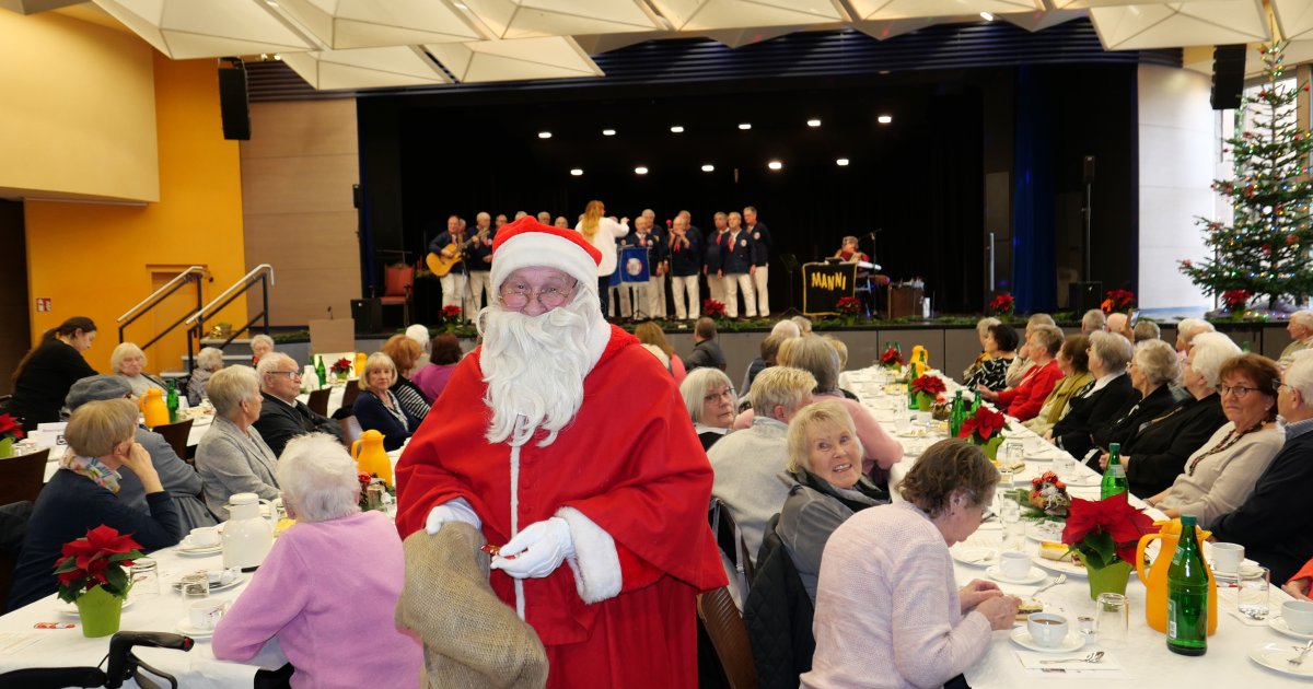Gut besuchte Senioren-Weihnachtsfeier im Bürgerhaus | Gemeinde Lohfelden