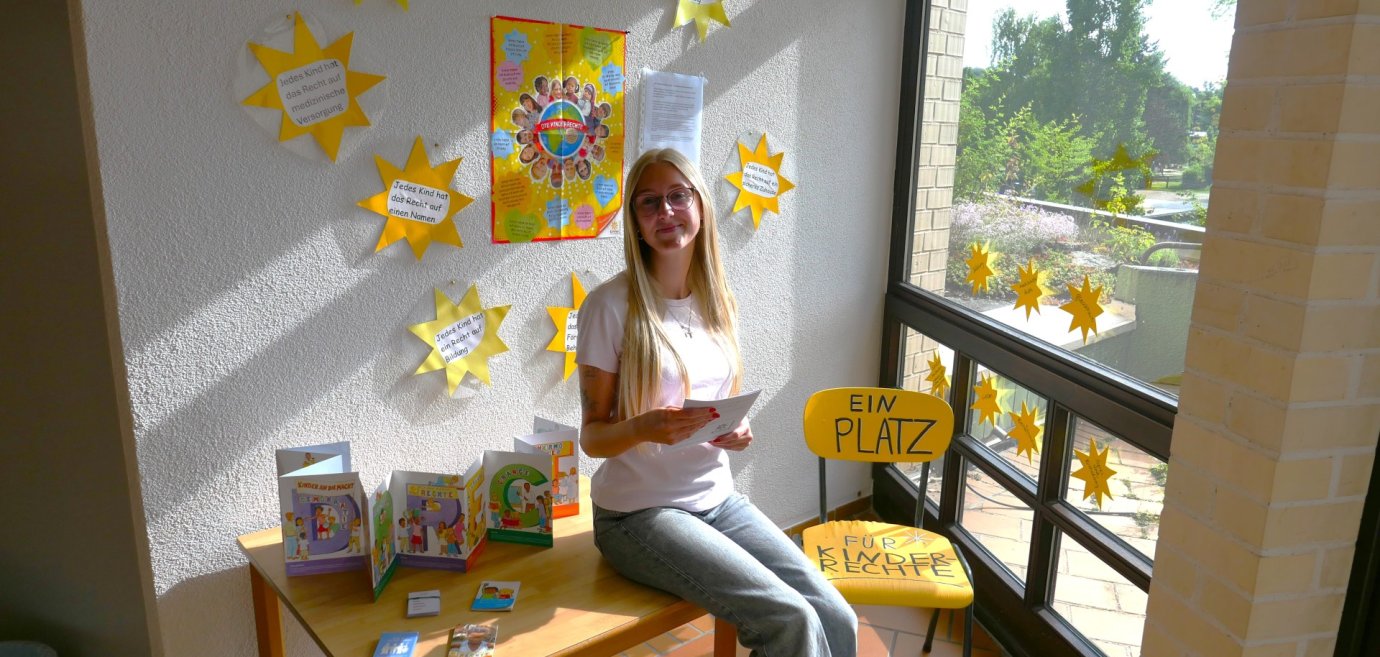 Ein Platz für Kinderrechte im Rathaus-Foyer | Gemeinde Lohfelden